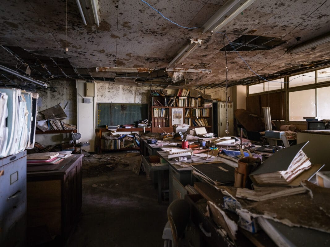 Decaying Classroom: A Visual Tale of Abandonment | Offbeat Japan