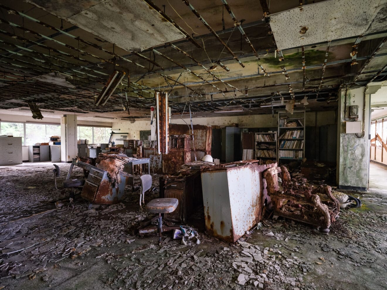 Abandoned Office Interior: A Haunting Portrait of Decay | Offbeat Japan