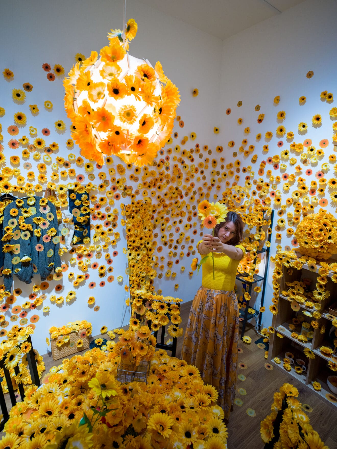 Immersive Sunflower Art Installation by Yayoi Kusama | Offbeat Japan